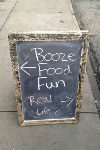 40 Funny And Creative Bar Signs That'll Make You Step In And Grab A Drink