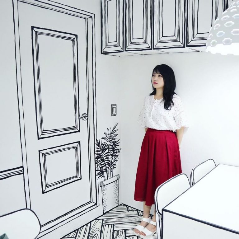 This Amazing Cafe Will Make You Feel Like You've Walked Into A Comic Book