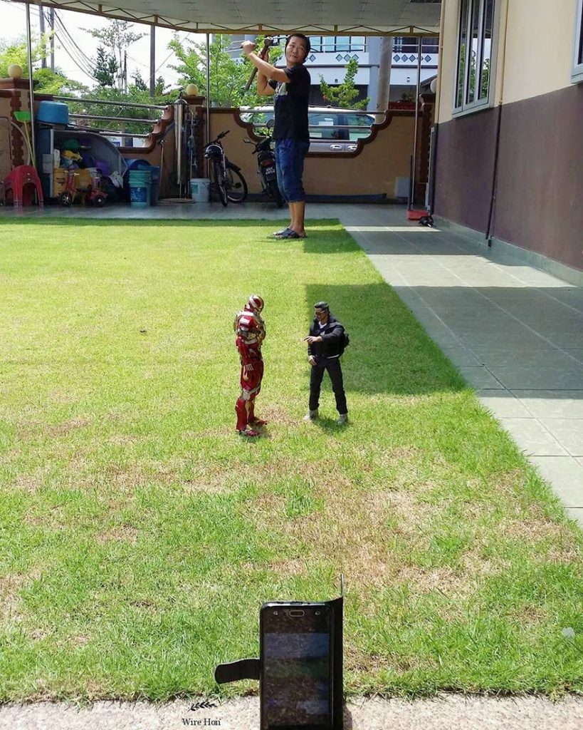This Guy Uses Forced Perspective To Capture Awesome Photos With Toy ...